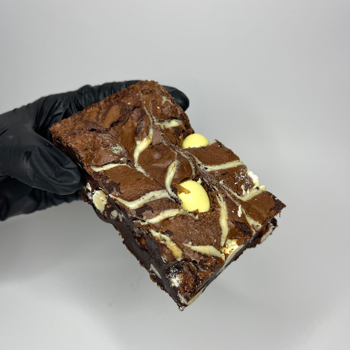 MILKY BAR EASTER BROWNIE – CHEESECAKEAWAY