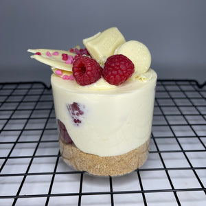 WHITE CHOCOLATE & RASPBERRY (MINI) – CHEESECAKEAWAY