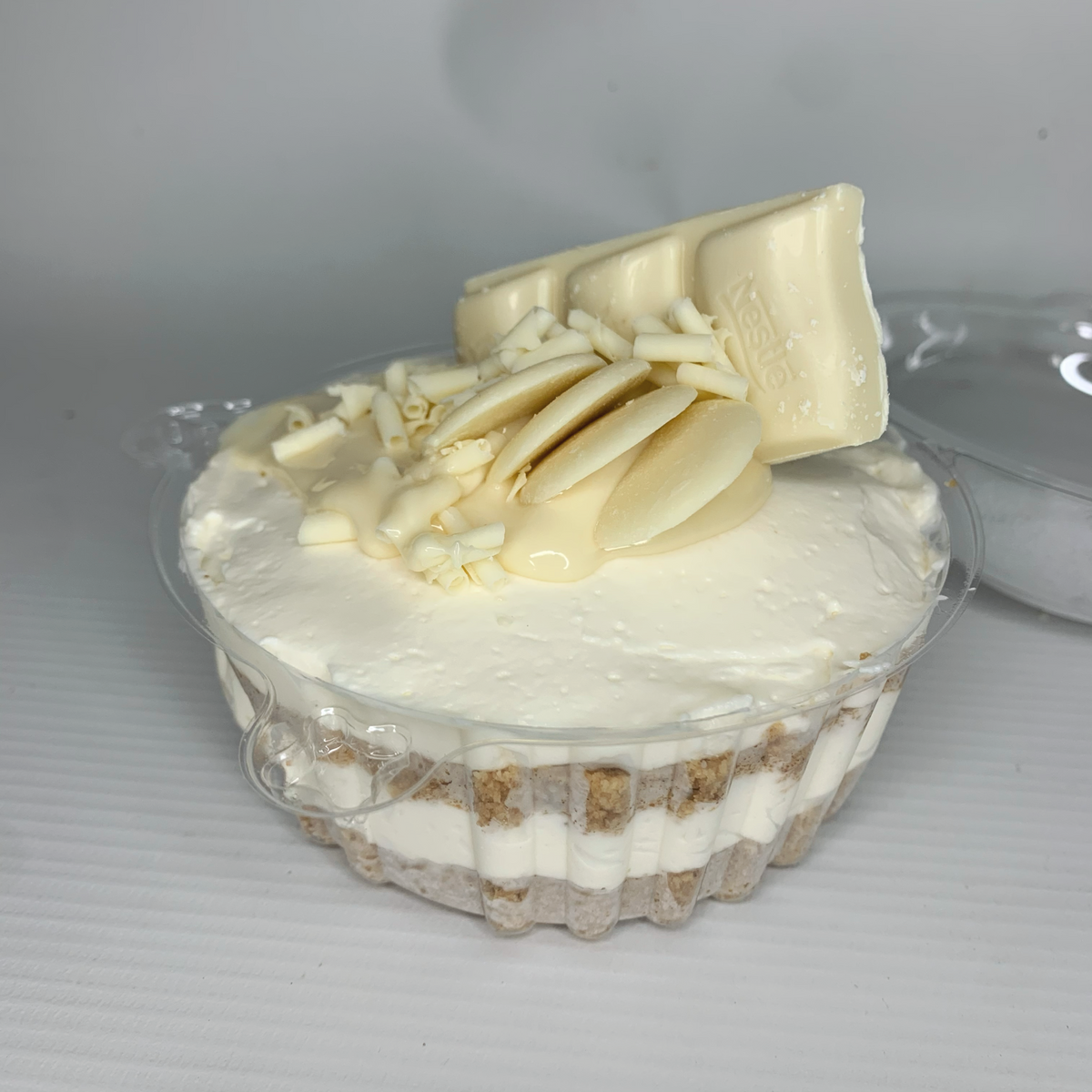 LAYERED MILKY BAR (INDIVIDUAL POT) – CHEESECAKEAWAY