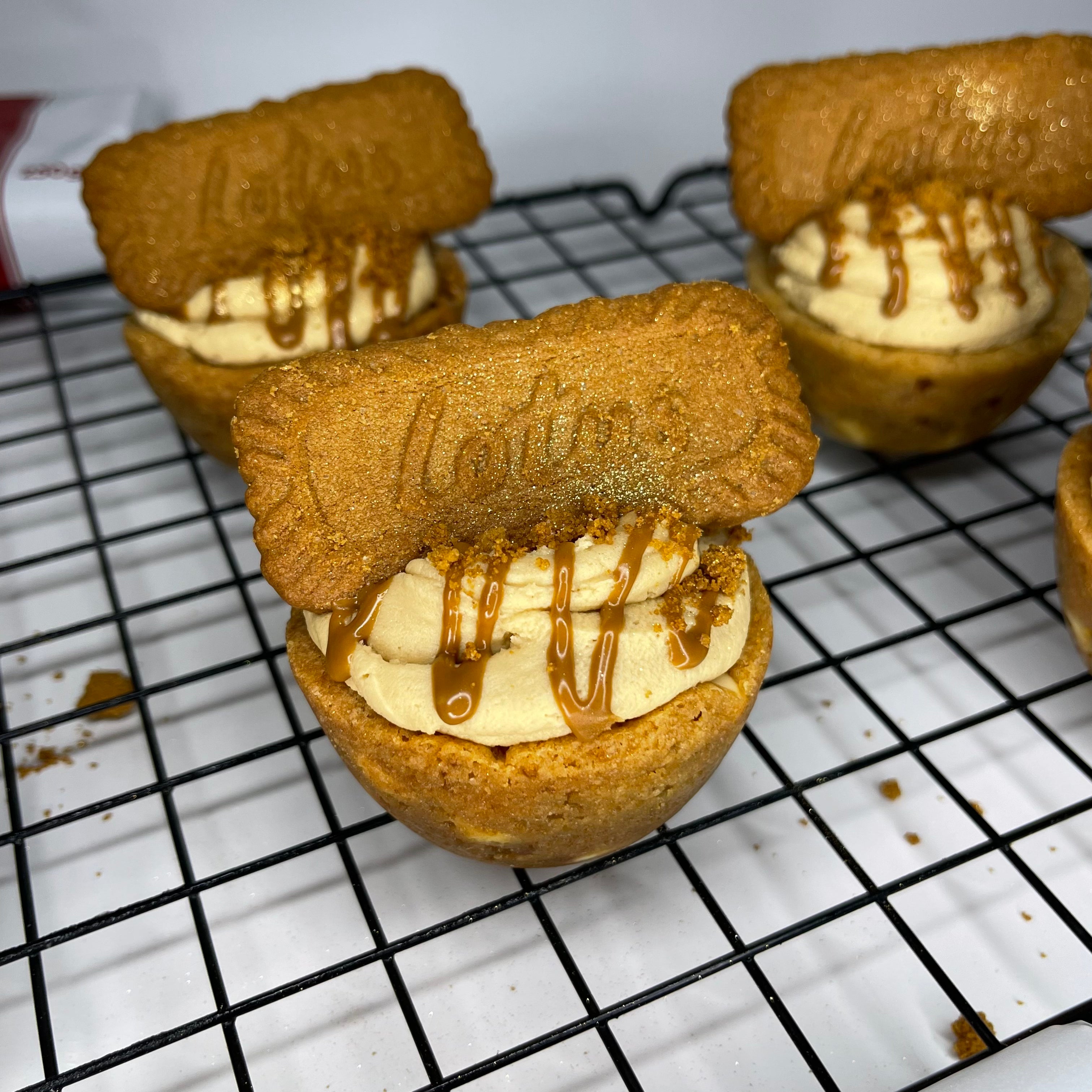 LOTUS BISCOFF COOKIE CUPS – CHEESECAKEAWAY