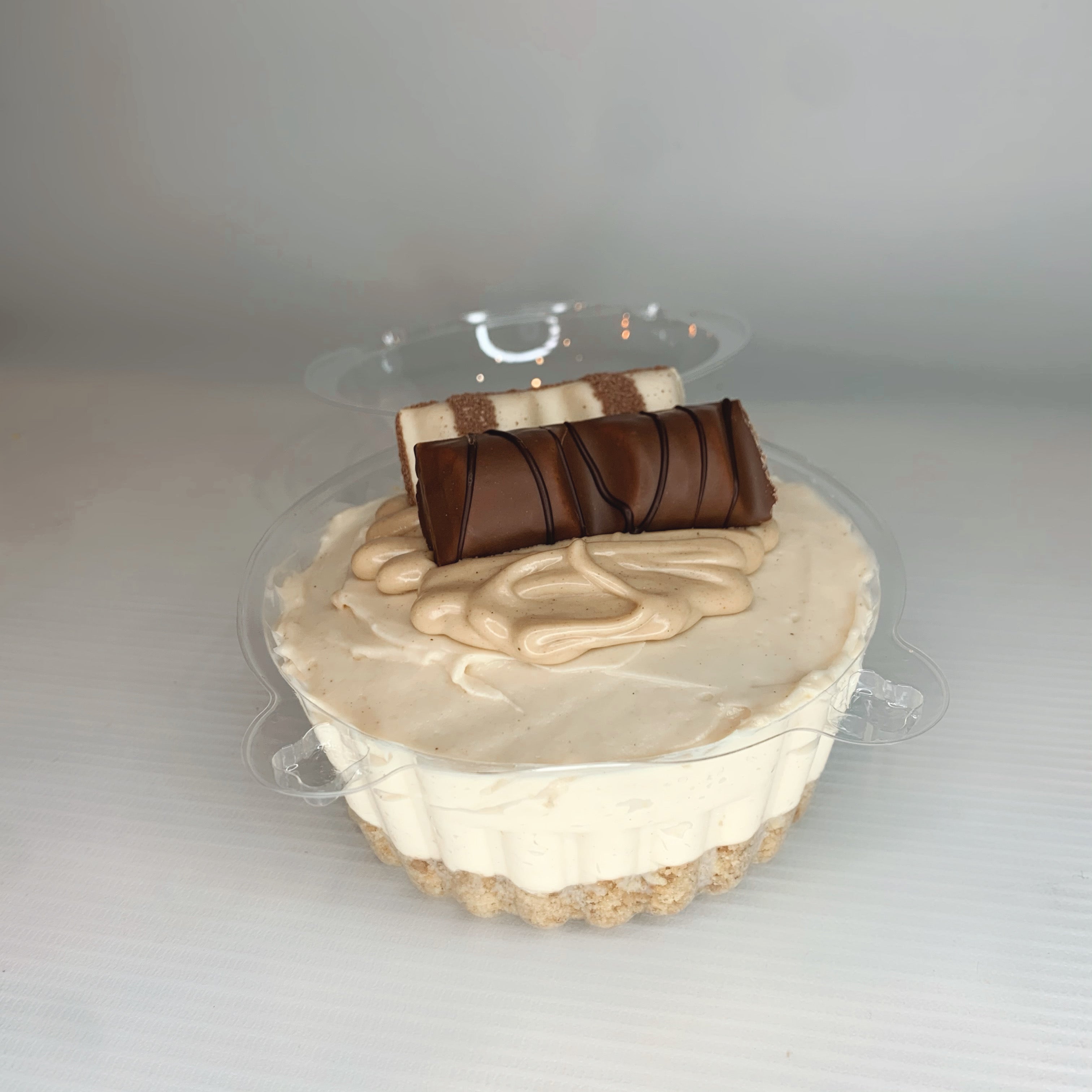 KINDER BUENO (INDIVIDUAL POT) – CHEESECAKEAWAY